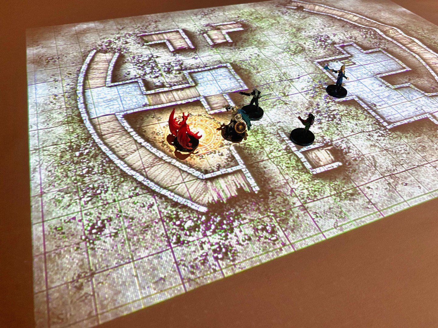 Using a battlemap projector for Dungeons and Dragons RPG sessions ...